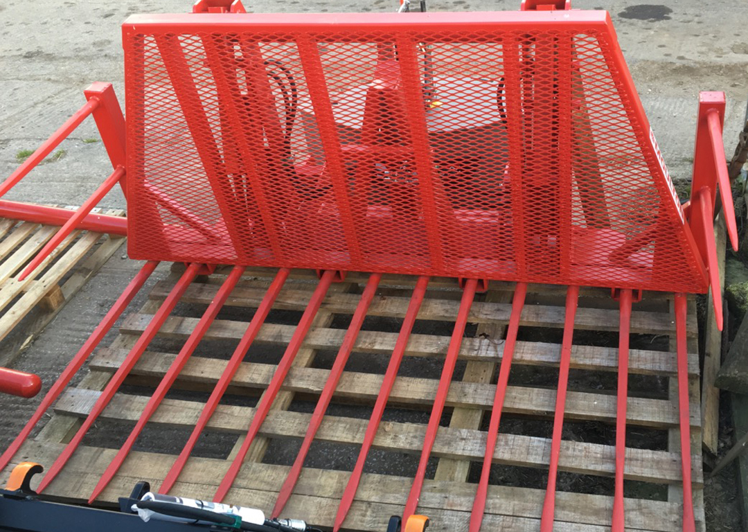 Moulton Push Off Buckrakes | Blackdown FarmServices